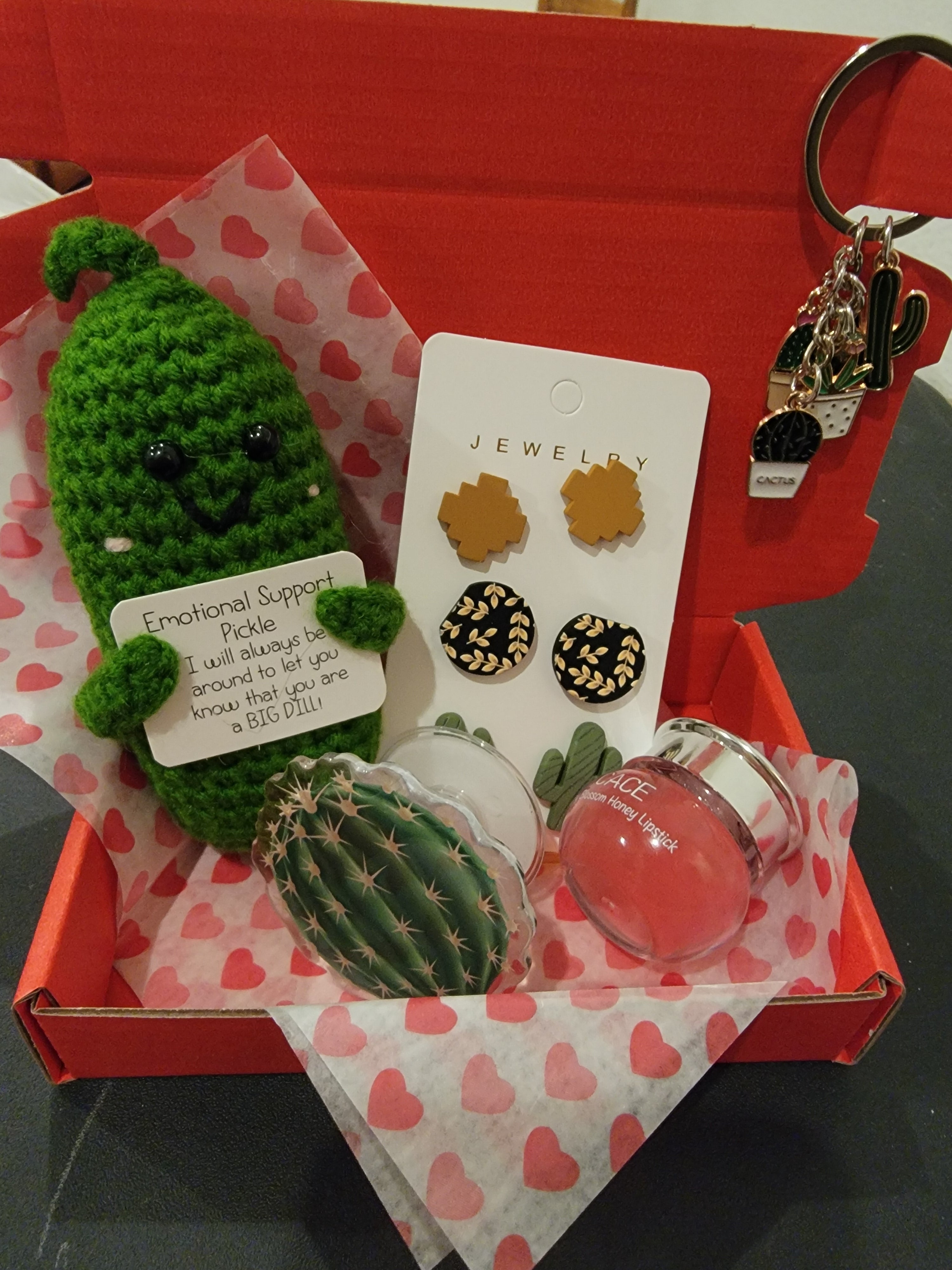 Sweetheart Box !!!! Great Gift Item – Little Hearts Desire
